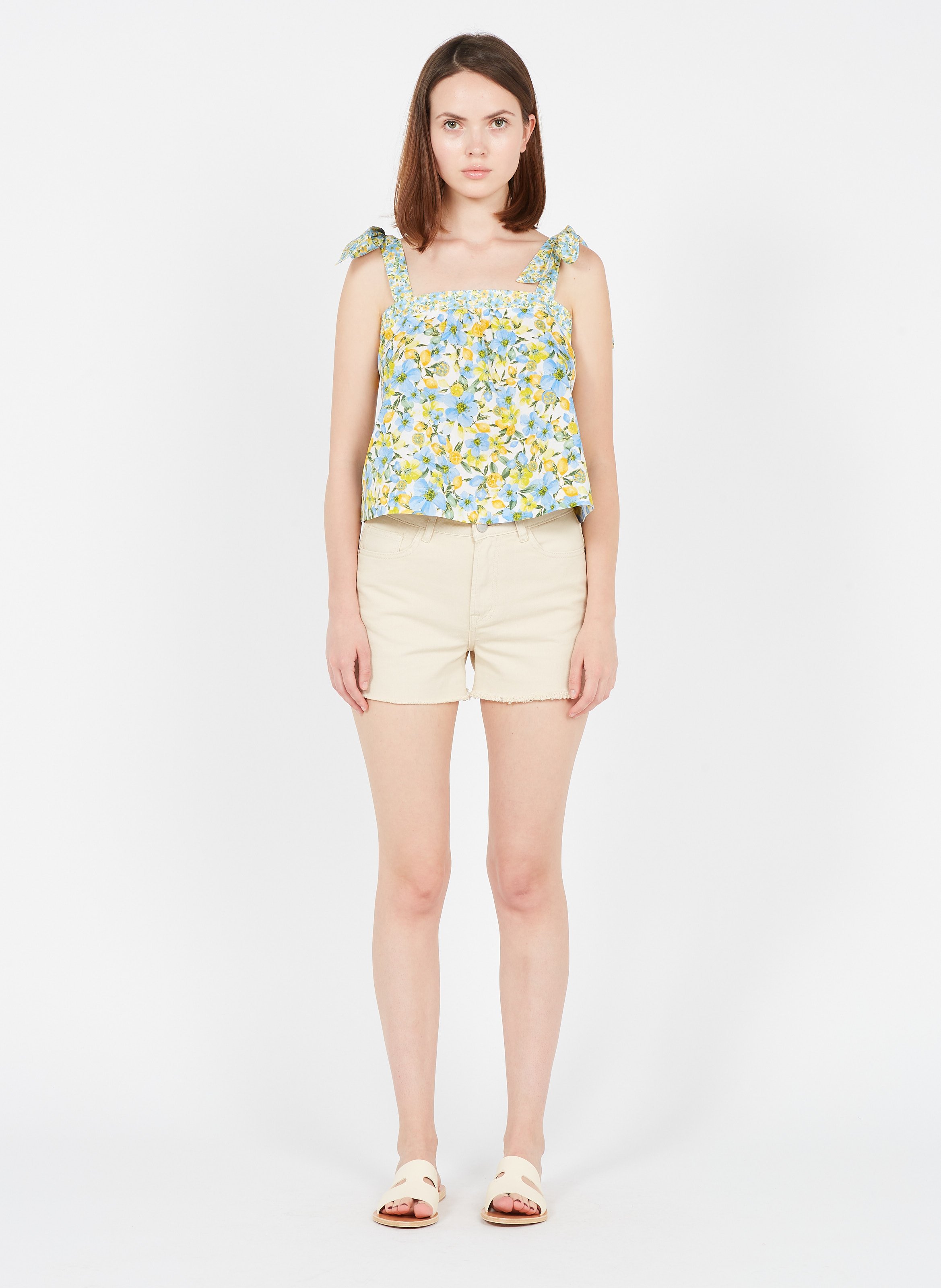 Denim Shorts Birch Vila - Women - 14075621-13-0905 TCX-BIRCH | Place ...