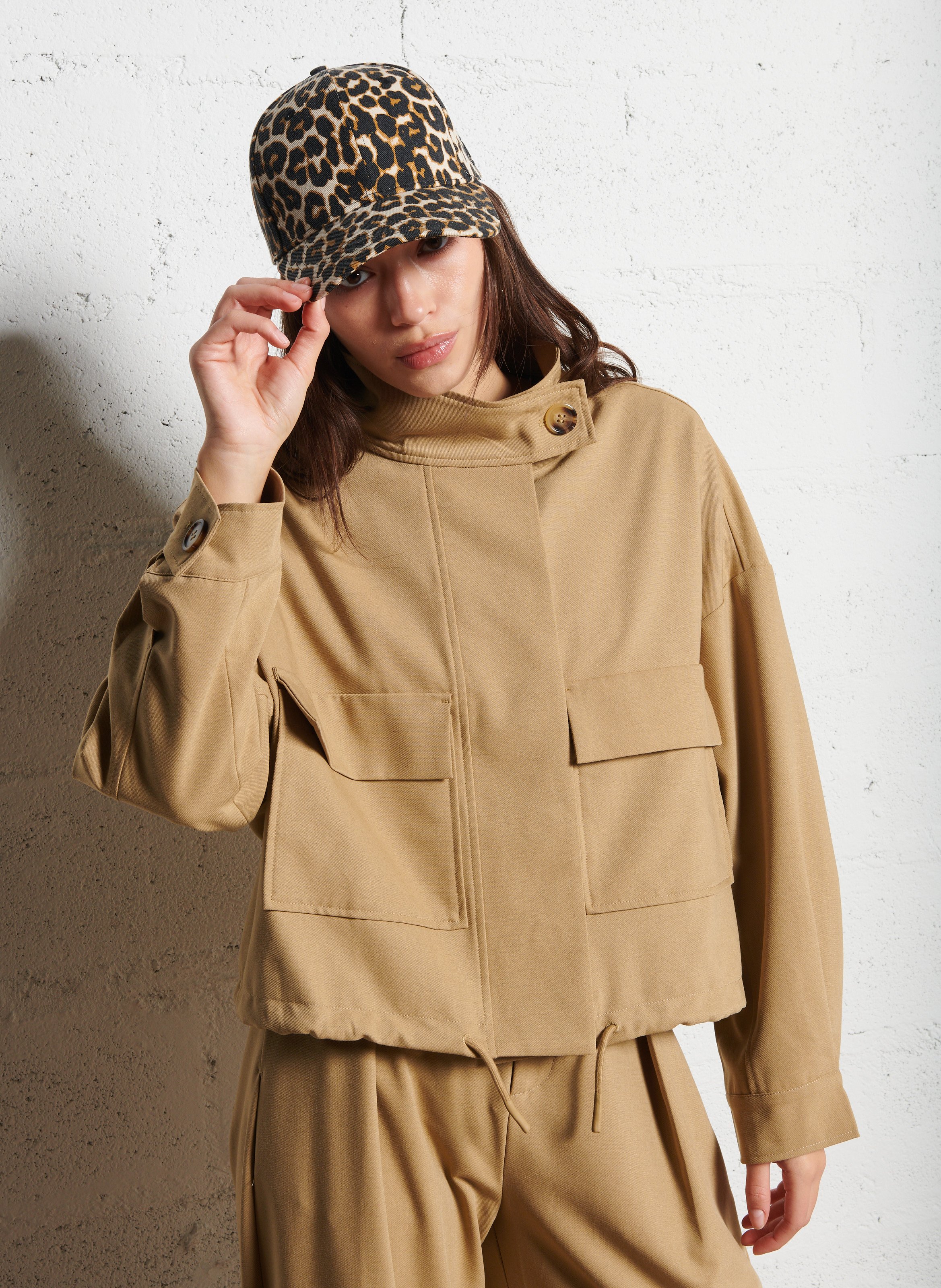 Straight Buttoned Jacket Camel Suncoo - Women - United Kingdom