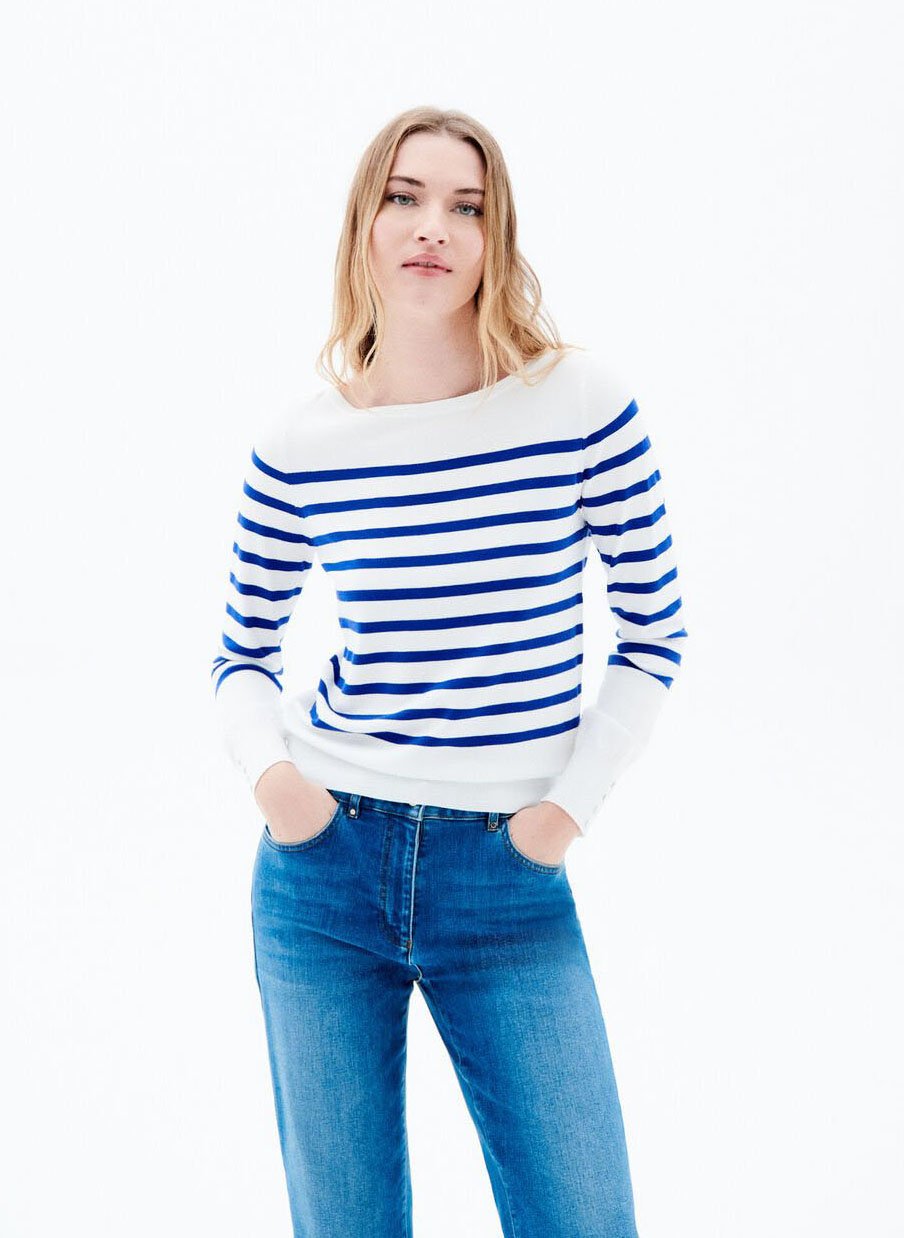 Gerade geschnittener gestreifter pullover mit u-boot-ausschnitt Azur ...