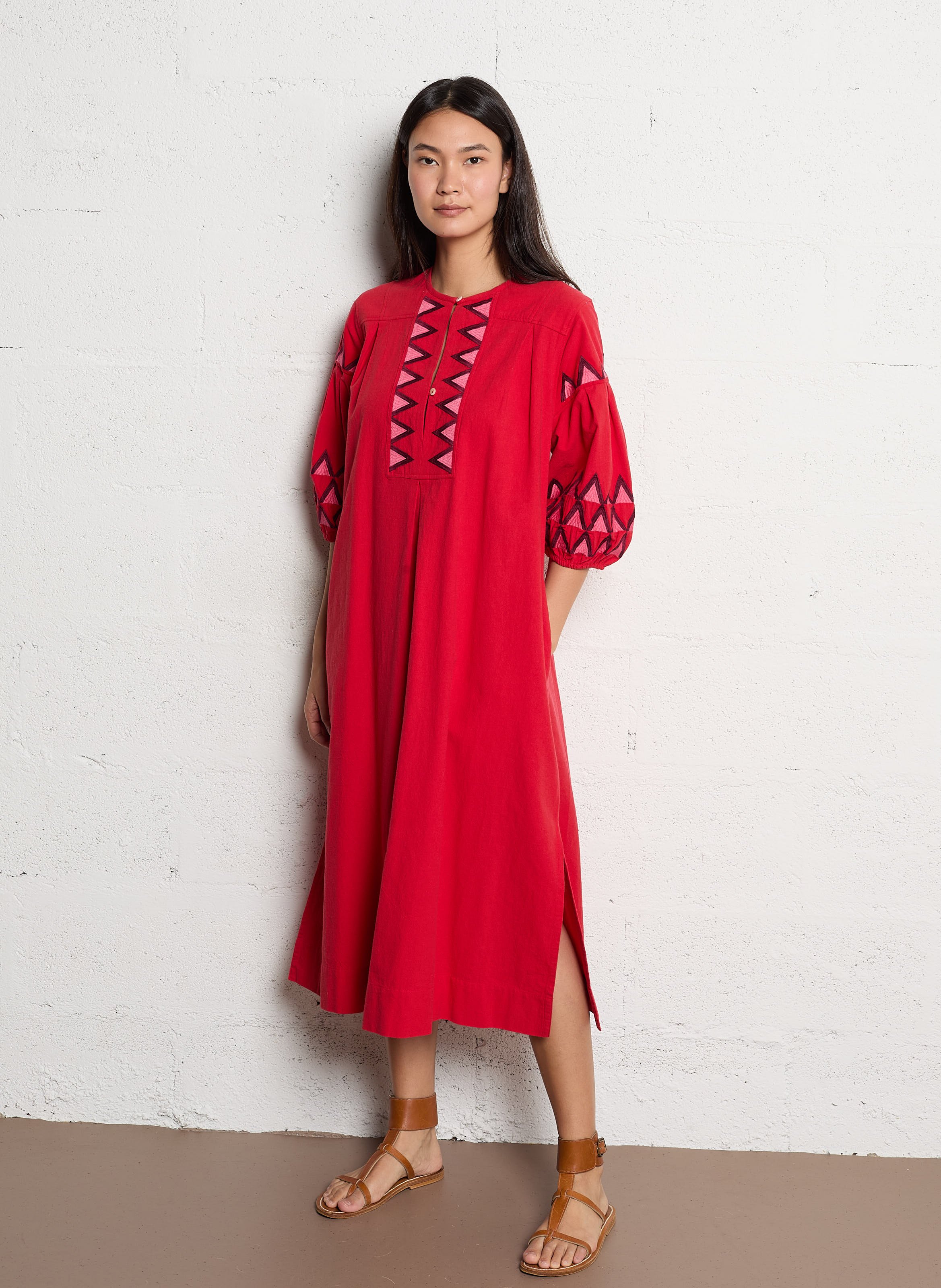 Robe midi col rond en coton organique Rudo Red Leon & Harper - Femme ...