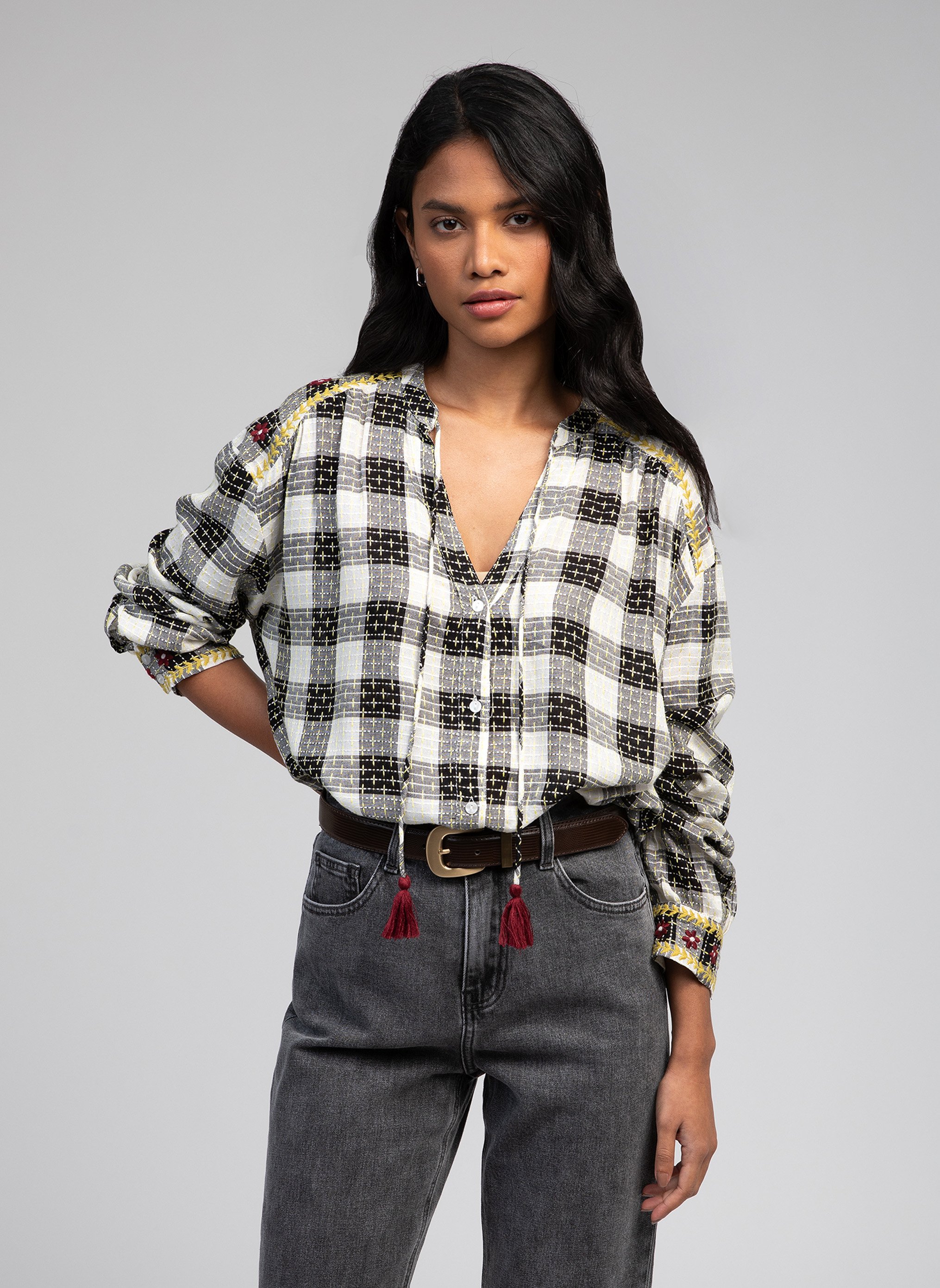 Oversized checkered blouse Noir An'ge - Women 47-28646-W | Place des ...
