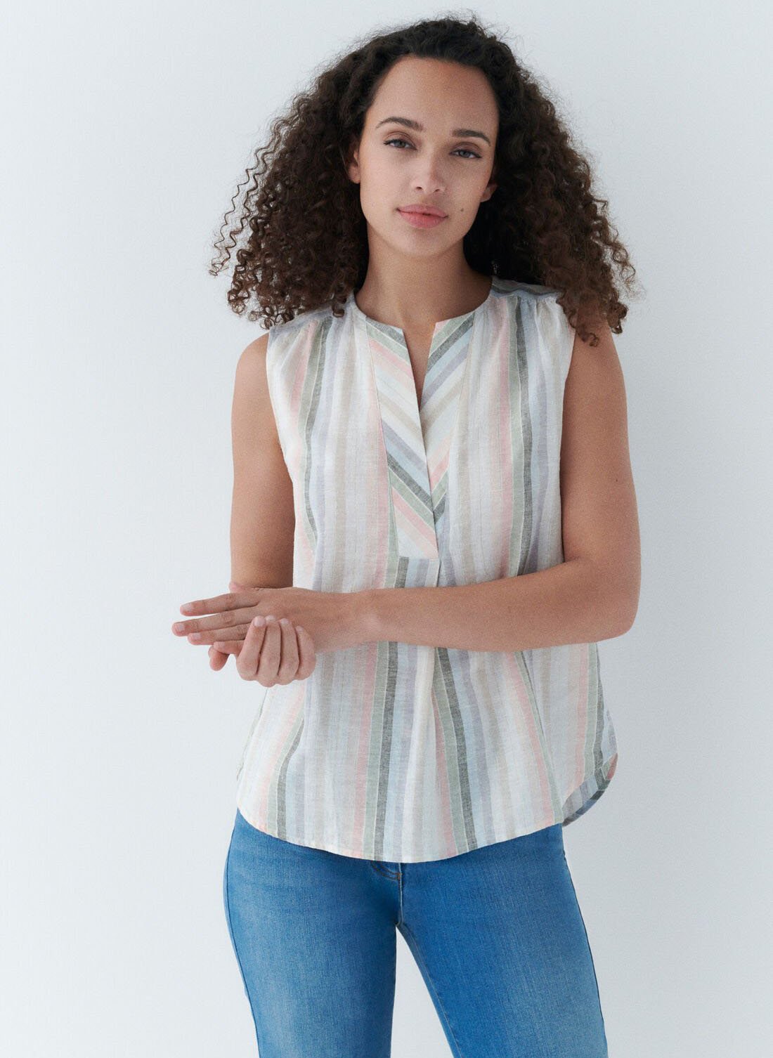 Top Col V Rayé En Coton Et En Lin Mélangés Chany 1 Baby Blue Caroll ...