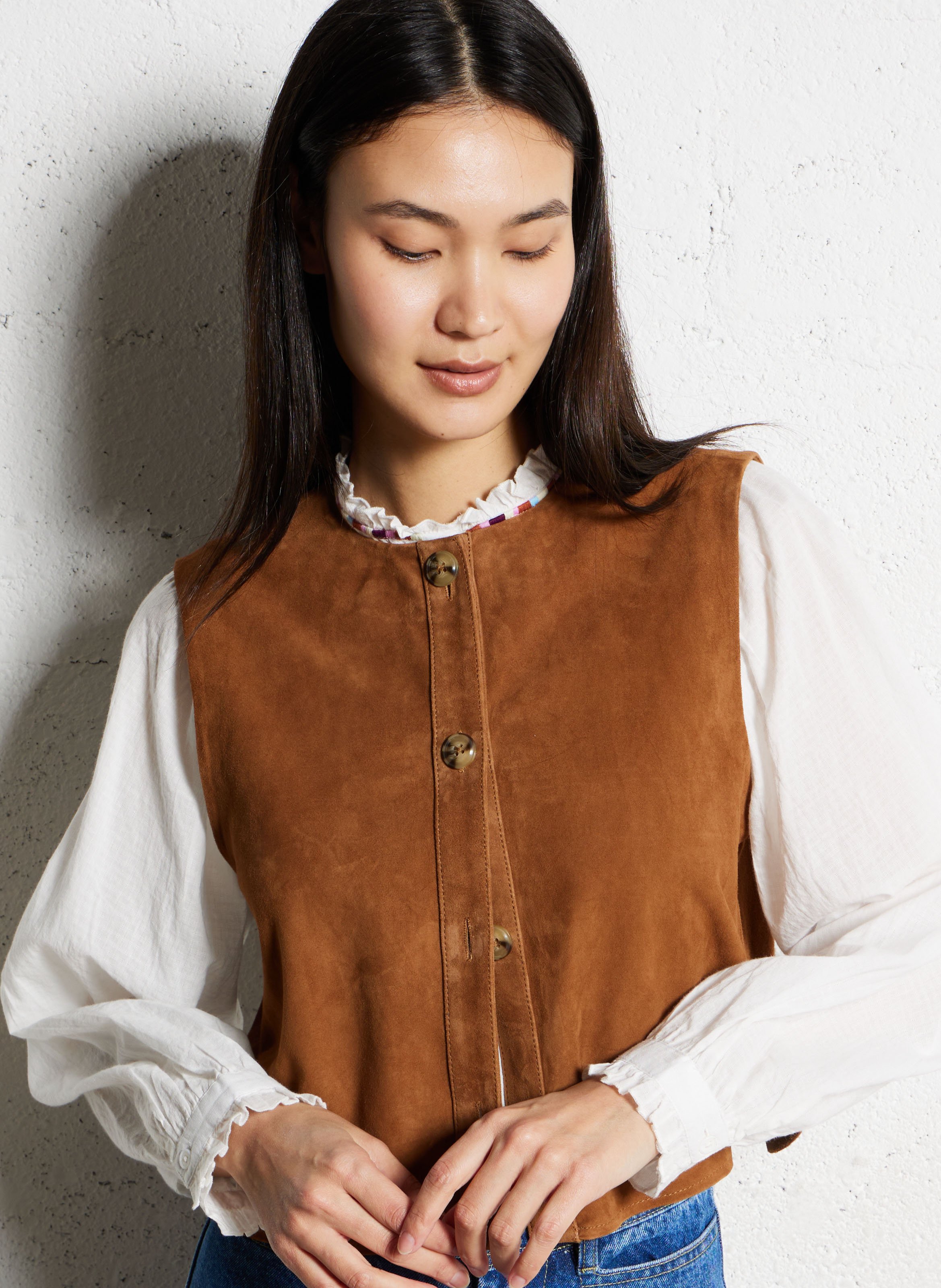 Straight suede leather vest Sand La Petite Etoile - Women FLORA | Place ...