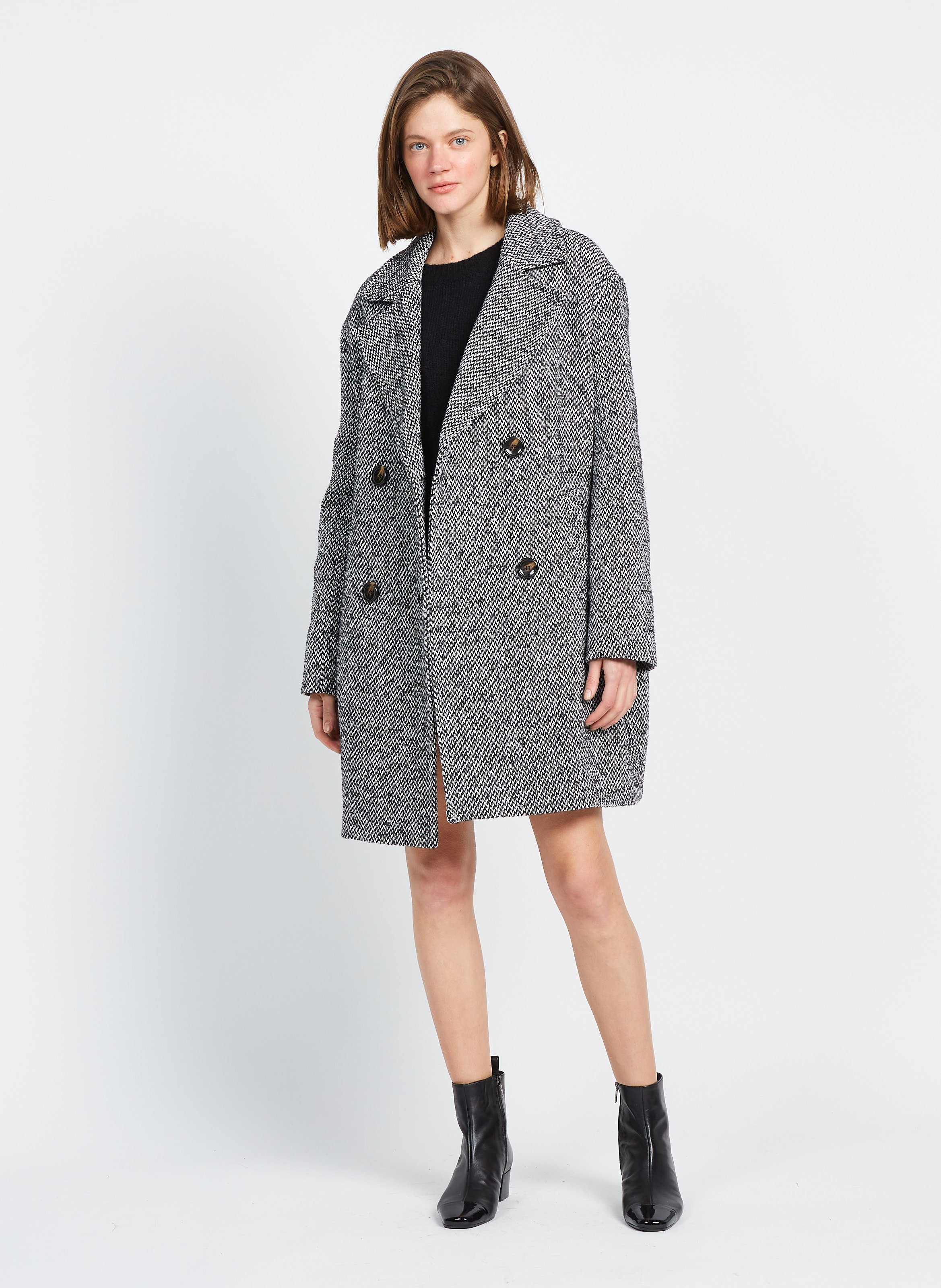 Low-heeled Patent Leather Mid-calf Boots Cuir Noir Et Bout Vernis Noir ...