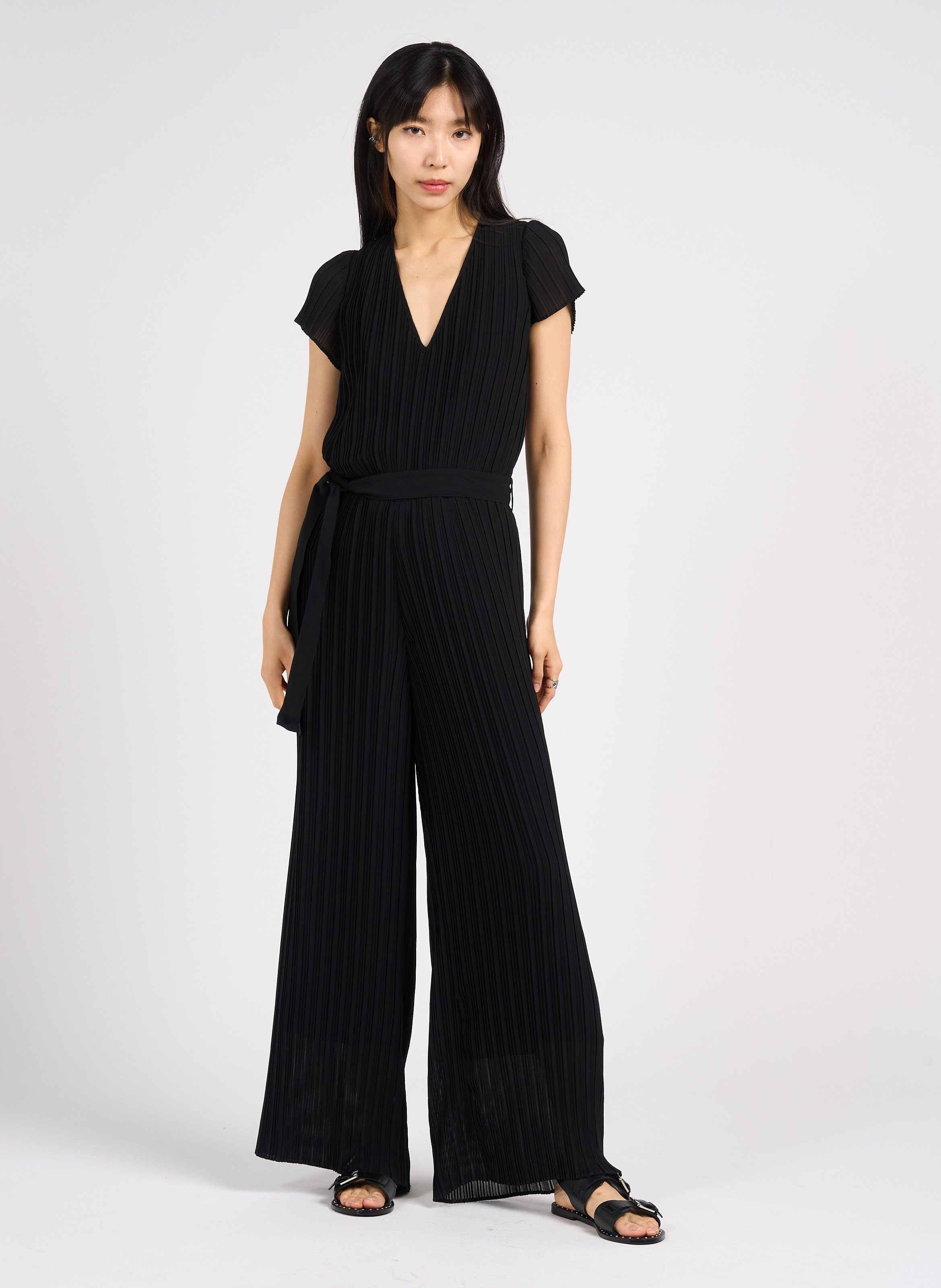 Pleated Wrap-over Jumpsuit Noir Ikks - Women - BY32055-02-NOIR | Place ...