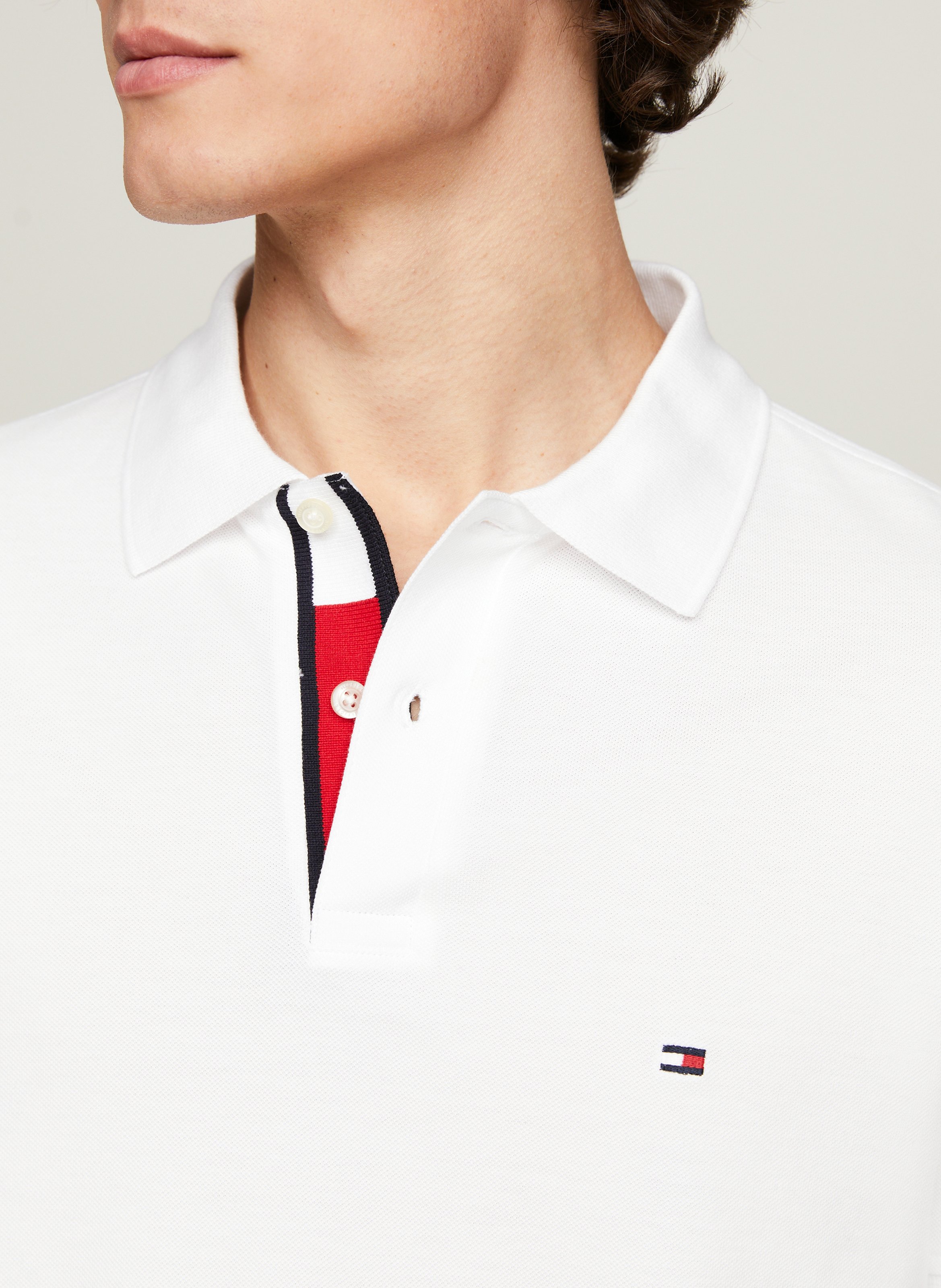 Gerade Geschnittenes Poloshirt Aus Baumwolle White Tommy Hilfiger Herren MW0MW31684 YBR WHITE Place des Tendances Deutschland